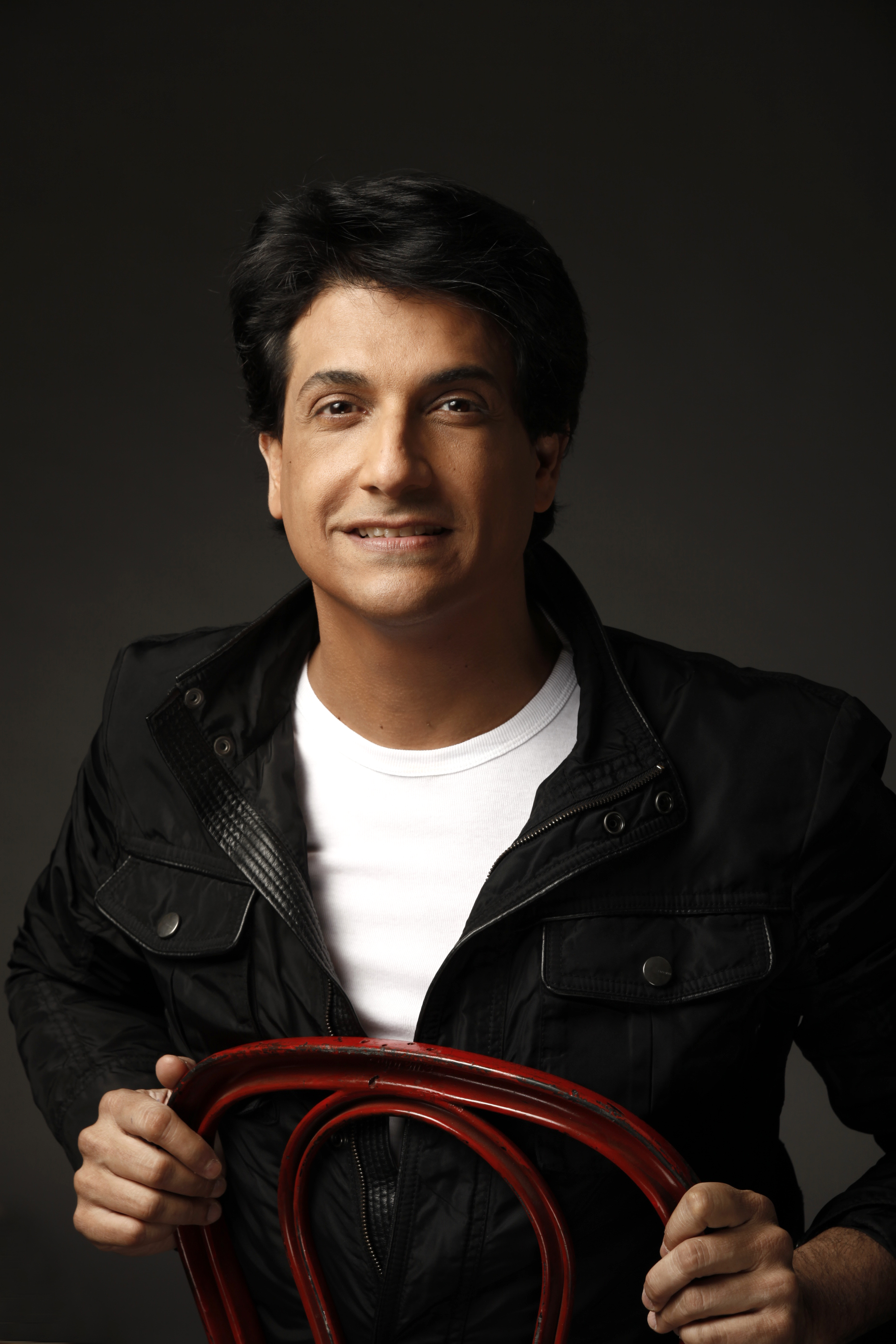 Shiamak Daver asks, "So you think you can dance?" - Urban Asian