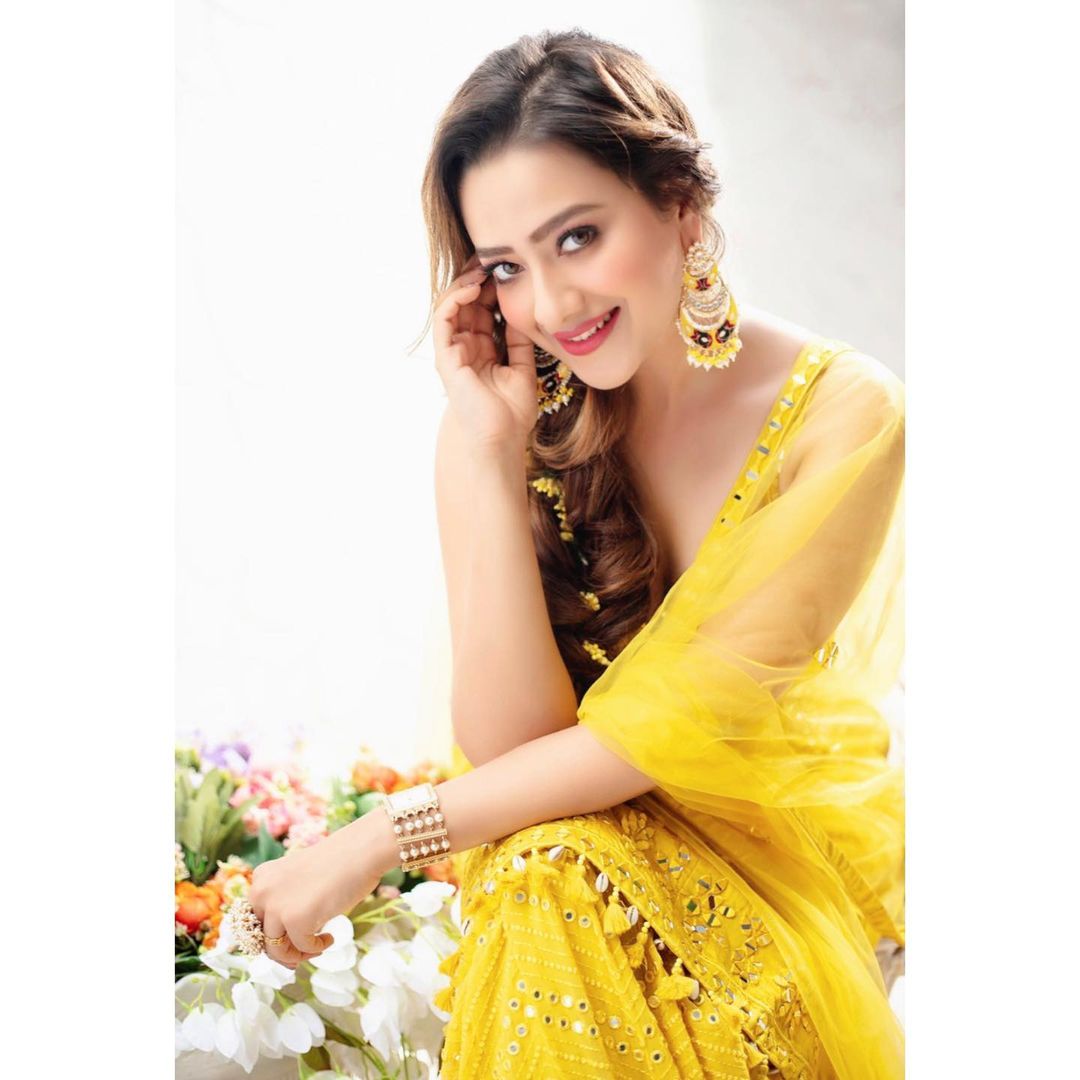 Madalsa Sharma: "I connect with three aspects of Kavya" - Blog