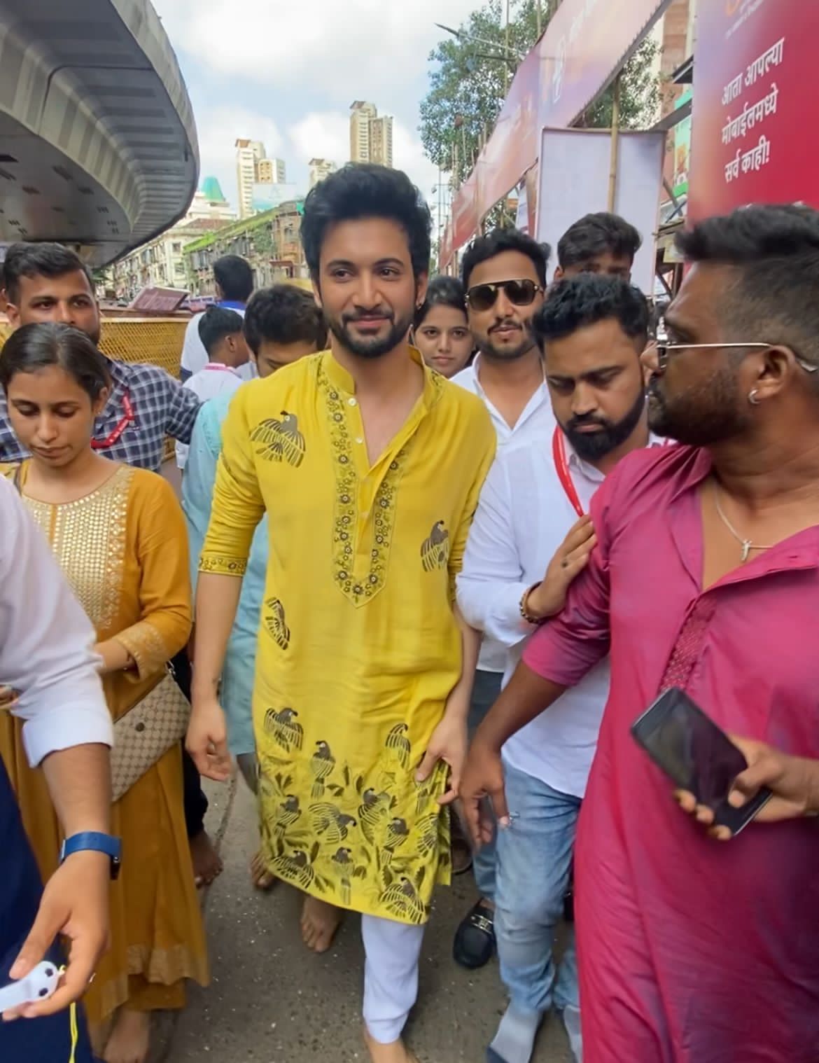Rohit Saraf joins Ganesh Chaturthi celebrations at Lalbaugcha Raja