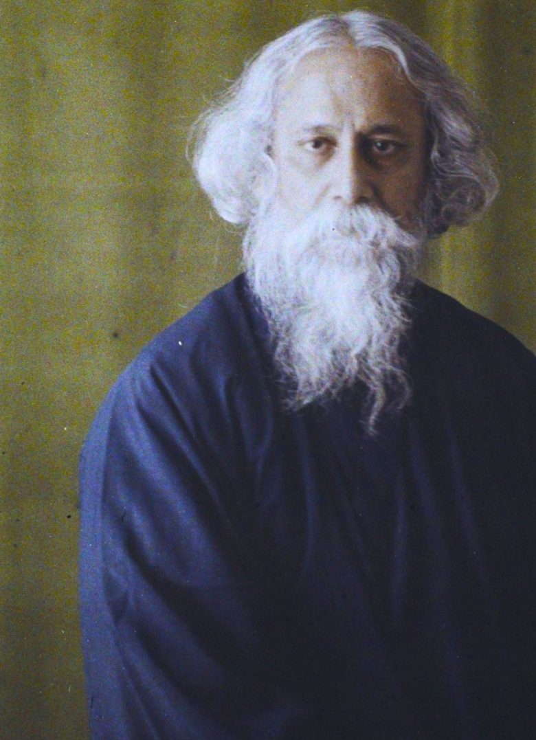 Soumita Saha Unveils Evocative Rendition Of Boro Aasha Korey