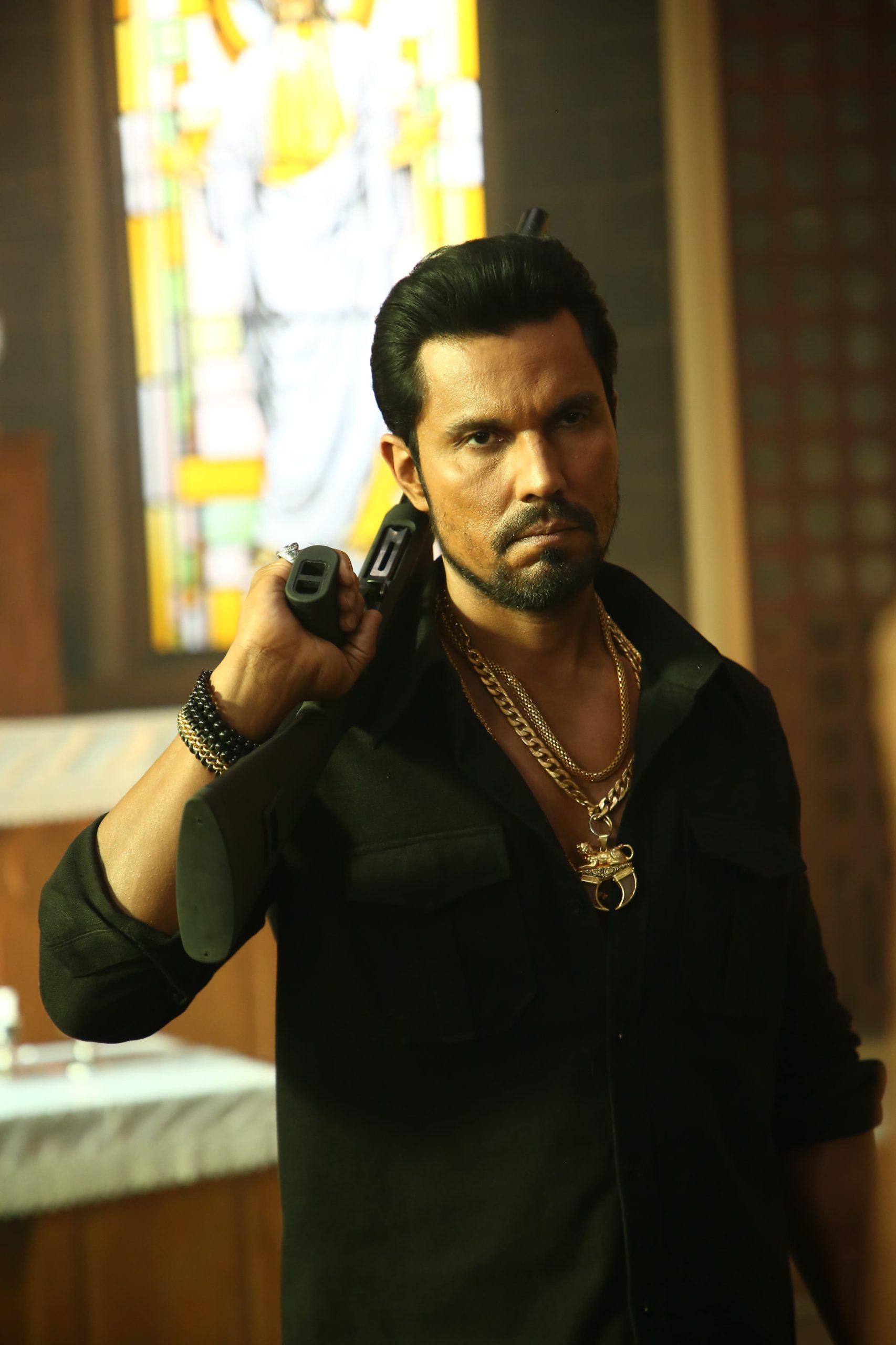 Randeep Hooda's Transformative Journey in Film - UrbanAsian.com