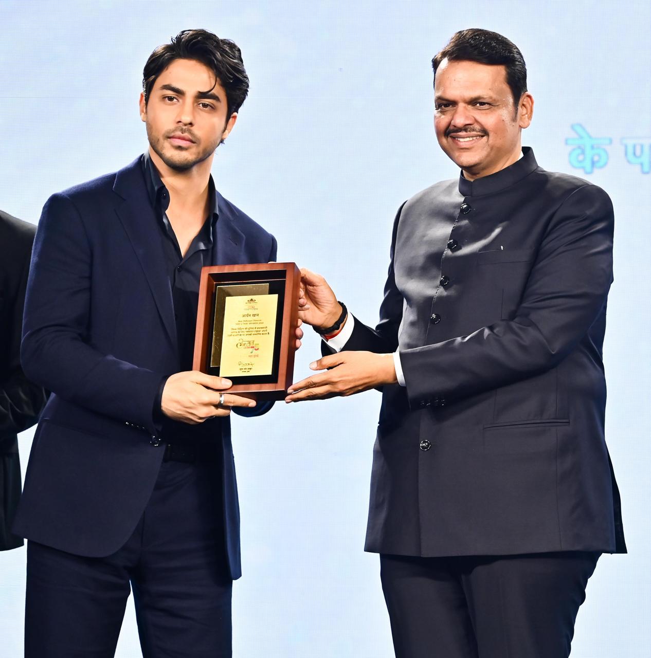 Aryan Khan Wins Best Debutant Director of the Year for The Ba*ds of ...
